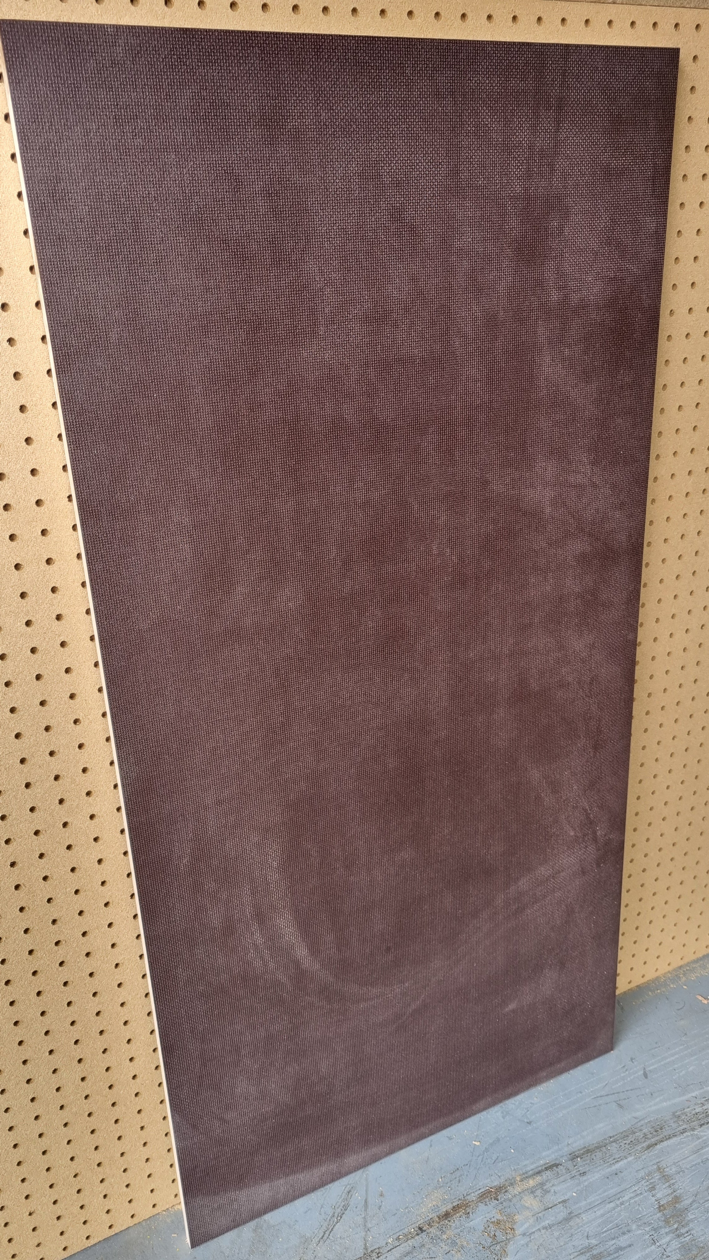 Buffalo board 18mm Anti slip mesh faced plywood. Commercial floor boar